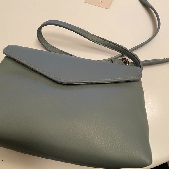Universal Thread | Bags | Envelope Crossbody Bag From Universal Thread ...